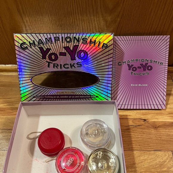 Toys | Yo Yo Box Set With Instruction Trick Book Includes 2 Extra Yoyos ...